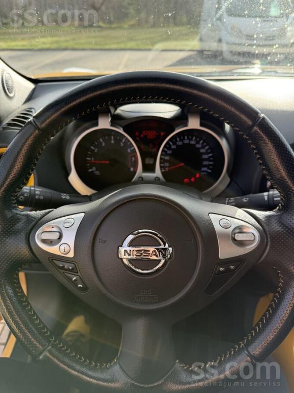 Yellow Nissan Juke 2017 in Liepaja, with an engine capacity of 1.60 L and mileage of 105 thousand km for 7800 €, photo 7 on AUTOMOTO.COM.LV