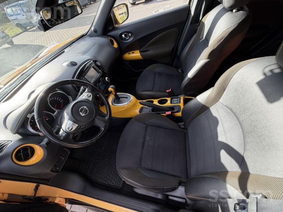 Yellow Nissan Juke 2017 in Liepaja, with an engine capacity of 1.60 L and mileage of 105 thousand km for 7800 €, photo 9 on AUTOMOTO.COM.LV