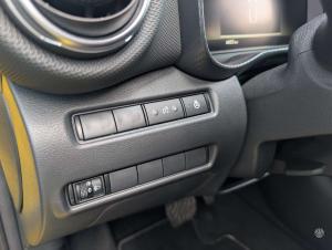 Dzeltens Nissan Juke 2025 Viļņa, ar dzinēja tilpumu 1.60 L un nobraukumu 5 tūkst. km par 25500 €, foto 18 vietnē AUTOMOTO.COM.LV