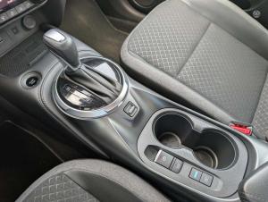 Dzeltens Nissan Juke 2025 Viļņa, ar dzinēja tilpumu 1.60 L un nobraukumu 5 tūkst. km par 25500 €, foto 24 vietnē AUTOMOTO.COM.LV