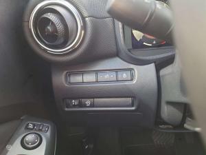 Yellow Nissan Juke 2026 in Kaunas, with an engine capacity of 1.00 L and mileage of 0 thousand km for 23990 €, photo 16 on AUTOMOTO.COM.LV