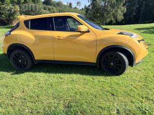 Dzeltens Nissan Juke 2015 Gulbene, ar dzinēja tilpumu 1.60 L un nobraukumu 241 tūkst. km par 6655 €, foto  vietnē AUTOMOTO.COM.LV