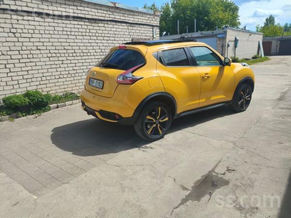 Yellow Nissan Juke 2016 in Riga, with an engine capacity of 1.60 L and mileage of 75 thousand km for 8500 €, photo 2 on AUTOMOTO.COM.LV