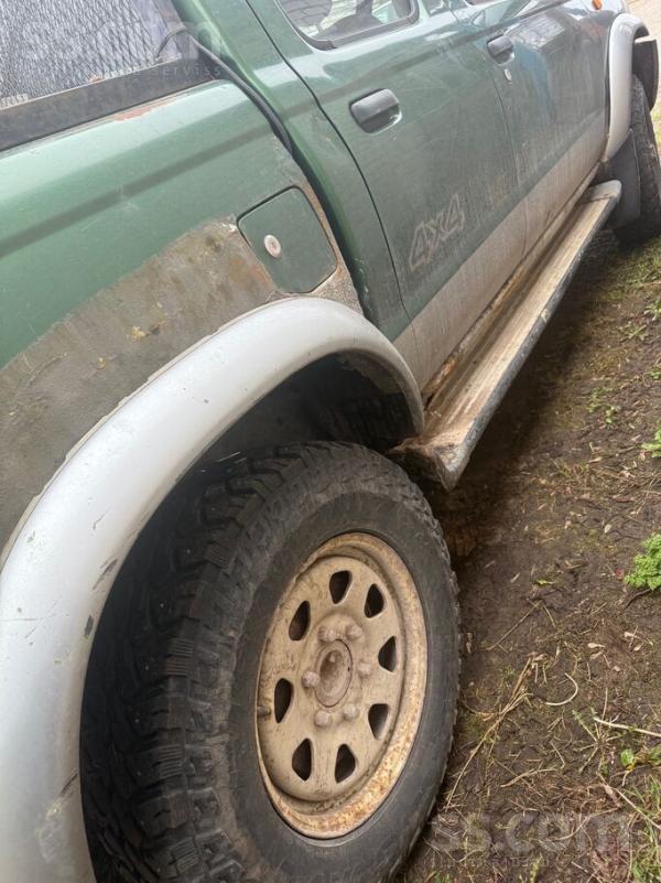 Zaļš Nissan king-cab 1999 Rīga, ar dzinēja tilpumu 2.50 L un nobraukumu 500 tūkst. km par 2890 €, foto 2 vietnē AUTOMOTO.COM.LV