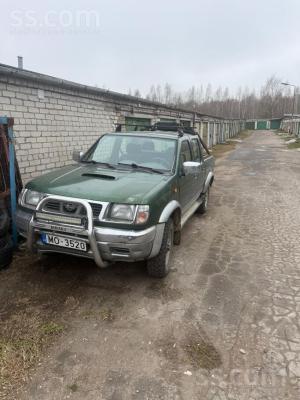Zaļš Nissan king-cab 1999 Rīga, ar dzinēja tilpumu 2.50 L un nobraukumu 500 tūkst. km par 2890 €, foto 4 vietnē AUTOMOTO.COM.LV