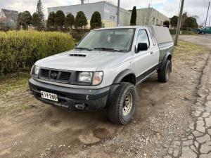 Grey Nissan king-cab 1999 in Valka, with an engine capacity of 2.50 L and mileage of 500 thousand km for 4500 €, photo  on AUTOMOTO.COM.LV