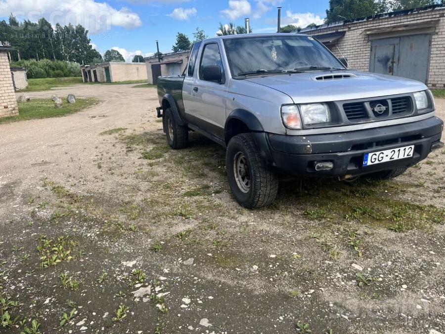 Серый Ниссан Кинг Каб 1999 в Валка, объемом двигателя 2.50 л и пробегом 500 тыс. км за 4300 €, фото 3 на AUTOMOTO.COM.LV