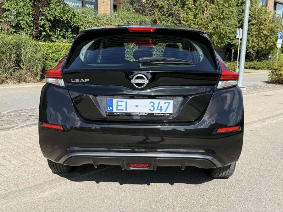 Melns Nissan Leaf 2022 Rīga, ar dzinēja tilpumu 0.00 L un nobraukumu 55 tūkst. km par 16550 €, foto 9 vietnē AUTOMOTO.COM.LV