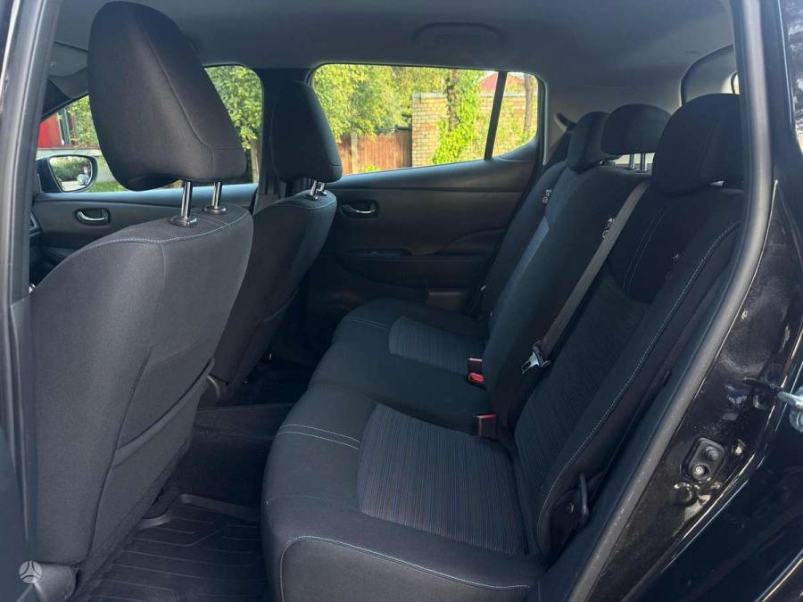 Melns Nissan Leaf 2022 Rīga, ar dzinēja tilpumu 0.00 L un nobraukumu 55 tūkst. km par 16550 €, foto 23 vietnē AUTOMOTO.COM.LV