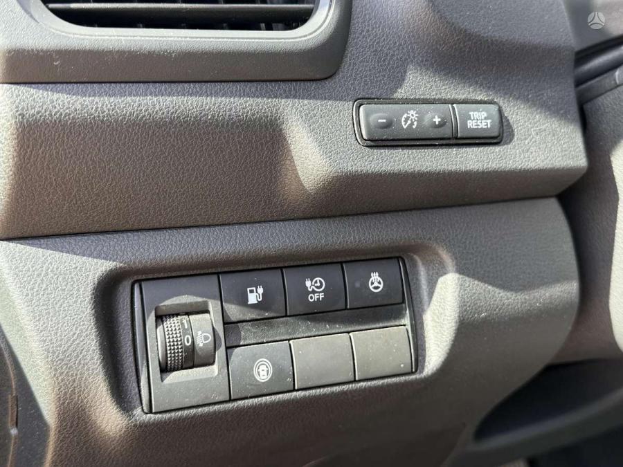 Melns Nissan Leaf 2022 Rīga, ar dzinēja tilpumu 0.00 L un nobraukumu 55 tūkst. km par 16550 €, foto 32 vietnē AUTOMOTO.COM.LV
