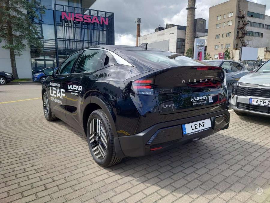 Black Nissan Leaf 2026 in Kaunas, with an engine capacity of 0.00 L and mileage of 0 thousand km for 40890 €, photo 5 on AUTOMOTO.COM.LV