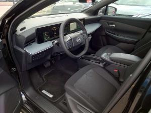 Black Nissan Leaf 2026 in Kaunas, with an engine capacity of 0.00 L and mileage of 0 thousand km for 40890 €, photo 8 on AUTOMOTO.COM.LV