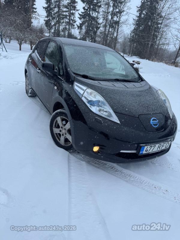 Melns Nissan Leaf 2012 Tallina, ar dzinēja tilpumu 0.00 L un nobraukumu 150 tūkst. km par 3000 €, foto 1 vietnē AUTOMOTO.COM.LV