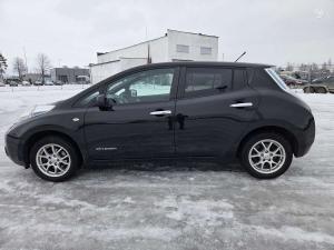 Black Nissan Leaf 2013 in Marijampole, with an engine capacity of 0.00 L and mileage of 123 thousand km for 3250 €, photo 5 on AUTOMOTO.COM.LV