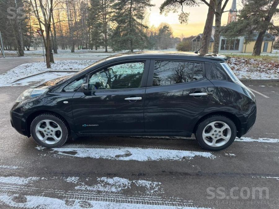 Melns Nissan Leaf 2014 Rīga, ar dzinēja tilpumu 0.00 L un nobraukumu 218 tūkst. km par 4500 €, foto 6 vietnē AUTOMOTO.COM.LV