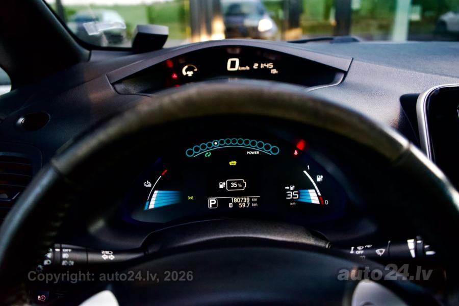 Melns Nissan Leaf 2014 Tallina, ar dzinēja tilpumu 0.00 L un nobraukumu 181 tūkst. km par 4900 €, foto 12 vietnē AUTOMOTO.COM.LV