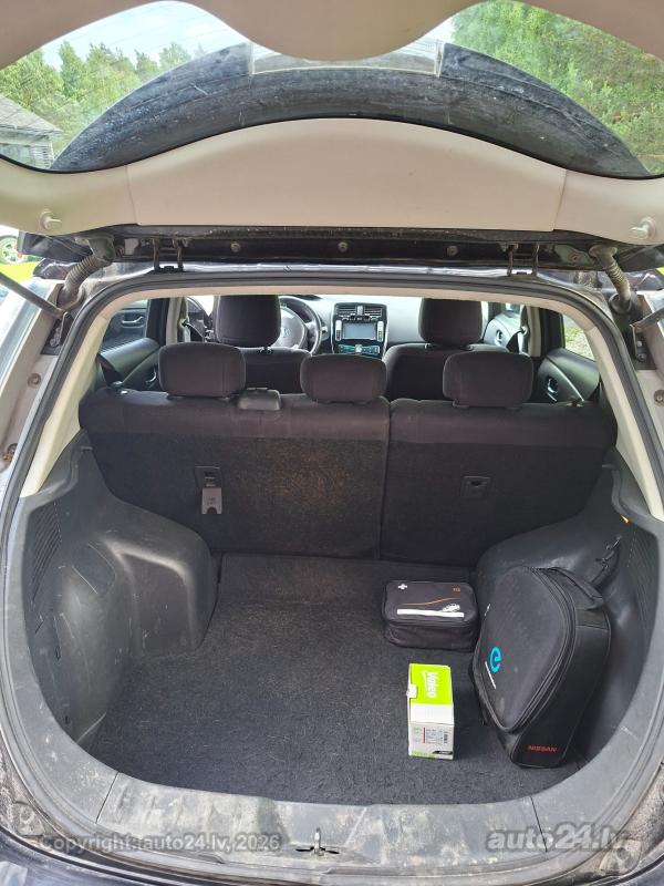 Black Nissan Leaf 2014 in Tallinn, with an engine capacity of 0.00 L and mileage of 133 thousand km for 4000 €, photo 6 on AUTOMOTO.COM.LV