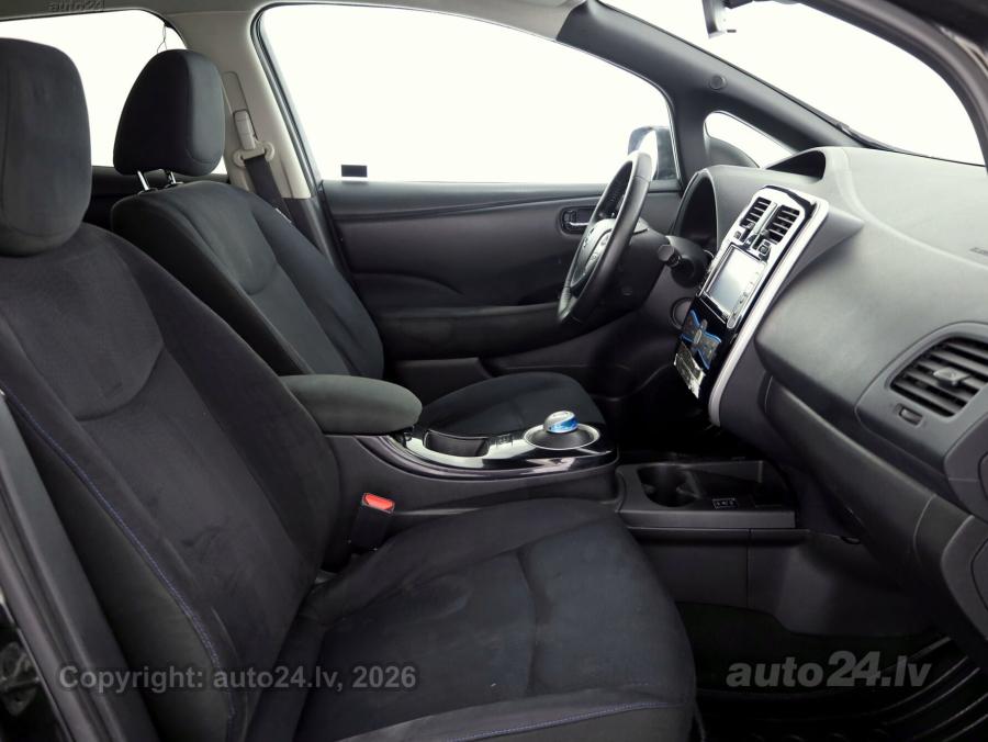 Black Nissan Leaf 2014 in Tallinn, with an engine capacity of 0.00 L and mileage of 188 thousand km for 2499 €, photo 7 on AUTOMOTO.COM.LV