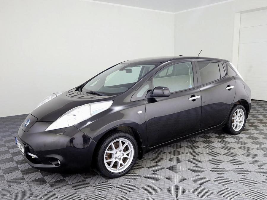 Black Nissan Leaf 2014 in Tallinn, with an engine capacity of 0.00 L and mileage of 188 thousand km for 2299 €, photo 12 on AUTOMOTO.COM.LV