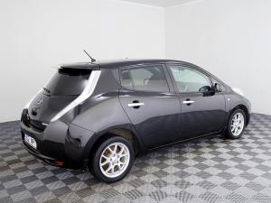 Black Nissan Leaf 2014 in Tallinn, with an engine capacity of 0.00 L and mileage of 188 thousand km for 2299 €, photo 13 on AUTOMOTO.COM.LV