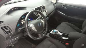 Melns Nissan Leaf 2015 Viļņa, ar dzinēja tilpumu 0.00 L un nobraukumu 70 tūkst. km par 6200 €, foto 7 vietnē AUTOMOTO.COM.LV