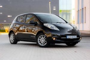 Black Nissan Leaf 2015 in Jelgava, with an engine capacity of 0.00 L and mileage of 134 thousand km for 5900 €, photo 3 on AUTOMOTO.COM.LV