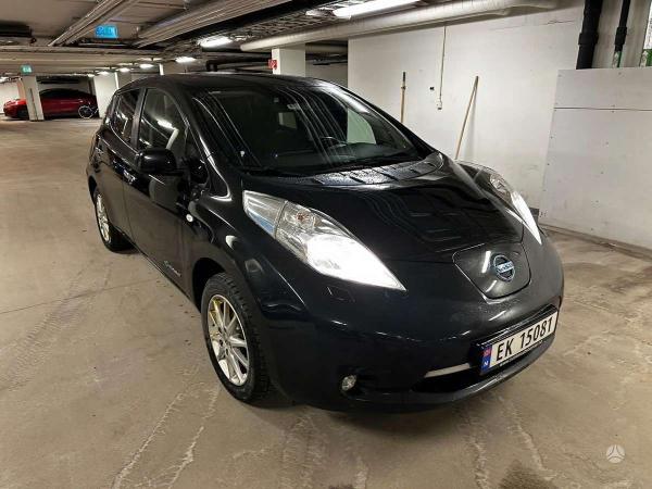 Black Nissan Leaf 2016 in Kaunas, with an engine capacity of 0.00 L and mileage of 158 thousand km for 3500 €, photo 2 on AUTOMOTO.COM.LV