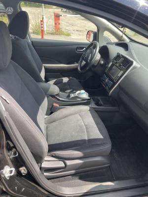 Black Nissan Leaf 2016 in Vilnius, with an engine capacity of 0.00 L and mileage of 107 thousand km for 3800 €, photo 3 on AUTOMOTO.COM.LV