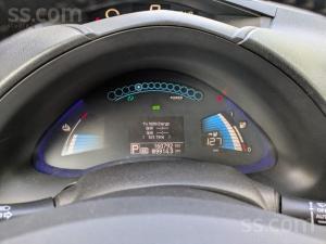 Melns Nissan Leaf 2017 Rīga, ar dzinēja tilpumu 0.00 L un nobraukumu 161 tūkst. km par 6000 €, foto 4 vietnē AUTOMOTO.COM.LV