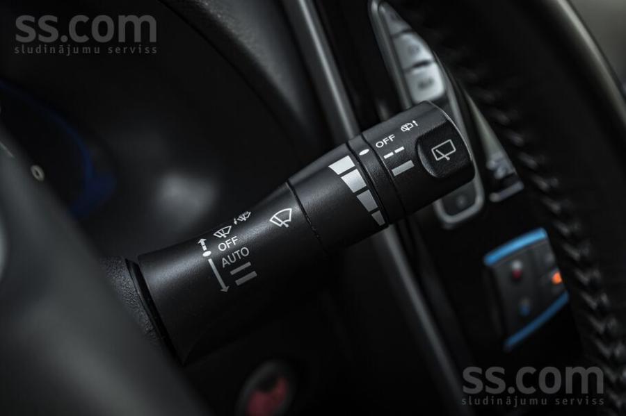 Black Nissan Leaf 2017 in Riga, with an engine capacity of 0.00 L and mileage of 161 thousand km for 4990 €, photo 23 on AUTOMOTO.COM.LV