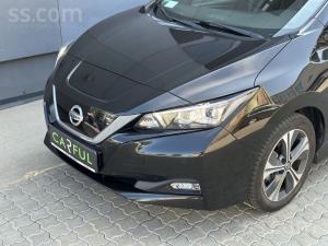 Black Nissan Leaf 2018 in Riga, with an engine capacity of 0.00 L and mileage of 90 thousand km for 11500 €, photo 2 on AUTOMOTO.COM.LV