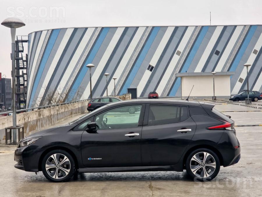 Melns Nissan Leaf 2018 Rīga, ar dzinēja tilpumu 0.00 L un nobraukumu 85 tūkst. km par 11950 €, foto 6 vietnē AUTOMOTO.COM.LV