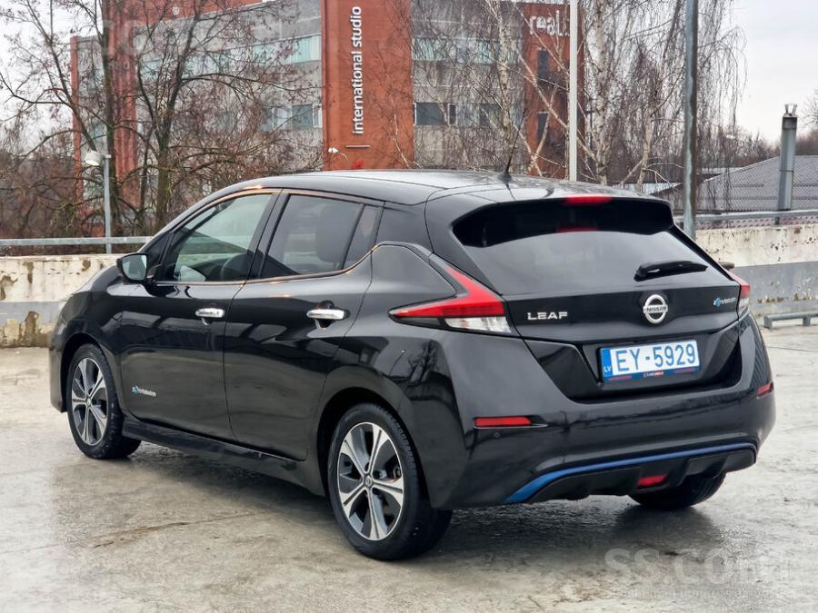 Melns Nissan Leaf 2018 Rīga, ar dzinēja tilpumu 0.00 L un nobraukumu 85 tūkst. km par 11950 €, foto 7 vietnē AUTOMOTO.COM.LV