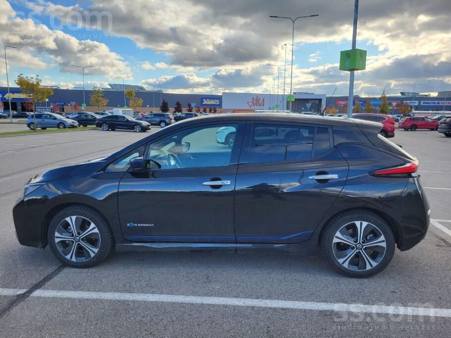 Melns Nissan Leaf 2018 Rīga, ar dzinēja tilpumu 0.00 L un nobraukumu 206 tūkst. km par 7900 €, foto 3 vietnē AUTOMOTO.COM.LV