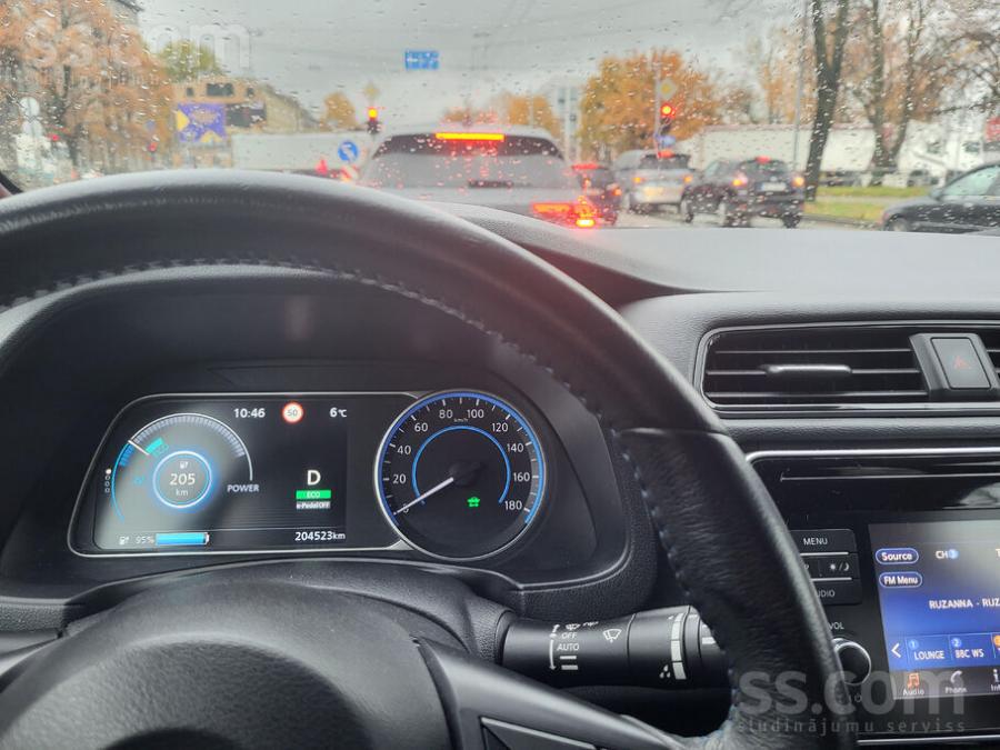 Melns Nissan Leaf 2018 Rīga, ar dzinēja tilpumu 0.00 L un nobraukumu 206 tūkst. km par 7900 €, foto 8 vietnē AUTOMOTO.COM.LV