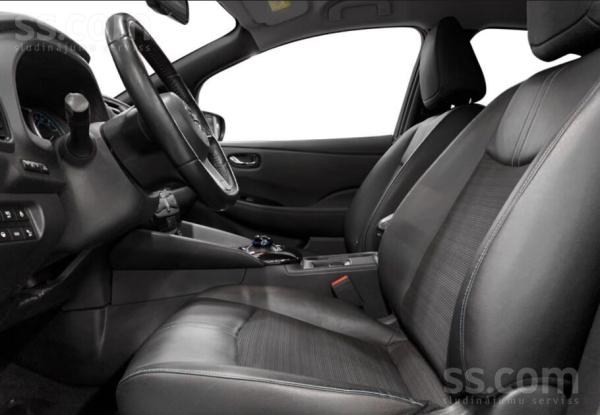 Black Nissan Leaf 2018 in Jelgava, with an engine capacity of 0.00 L and mileage of 181 thousand km for 8250 €, photo 5 on AUTOMOTO.COM.LV