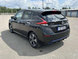 Black Nissan Leaf 2018 in Panevezys, with an engine capacity of 0.00 L and mileage of 169 thousand km for 8350 €, photo 5 on AUTOMOTO.COM.LV