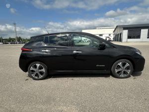 Black Nissan Leaf 2018 in Panevezys, with an engine capacity of 0.00 L and mileage of 169 thousand km for 8350 €, photo 7 on AUTOMOTO.COM.LV