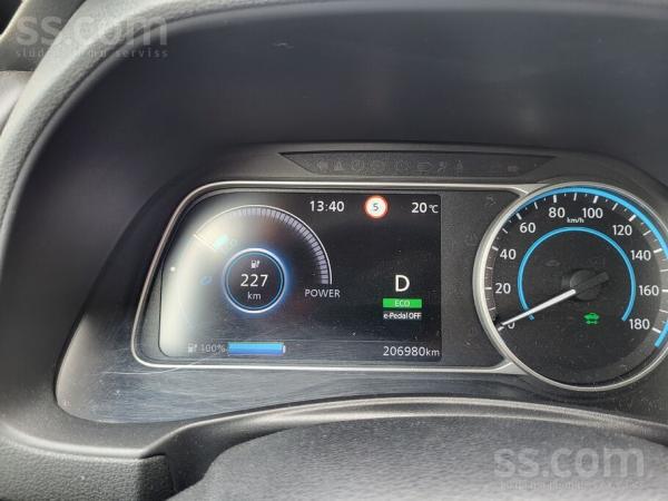 Black Nissan Leaf 2018 in Riga, with an engine capacity of 0.00 L and mileage of 207 thousand km for 7300 €, photo 9 on AUTOMOTO.COM.LV