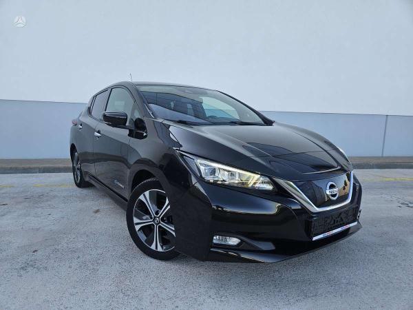 Melns Nissan Leaf 2018 Kauņa, ar dzinēja tilpumu 0.00 L un nobraukumu 130 tūkst. km par 8650 €, foto 1 vietnē AUTOMOTO.COM.LV