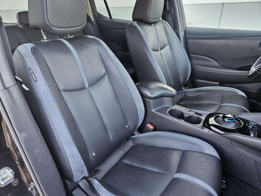 Melns Nissan Leaf 2018 Kauņa, ar dzinēja tilpumu 0.00 L un nobraukumu 130 tūkst. km par 8650 €, foto 15 vietnē AUTOMOTO.COM.LV