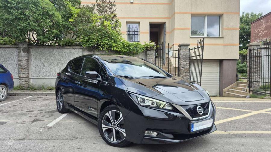 Melns Nissan Leaf 2018 Klaipėda, ar dzinēja tilpumu 0.00 L un nobraukumu 170 tūkst. km par 9999 €, foto 1 vietnē AUTOMOTO.COM.LV