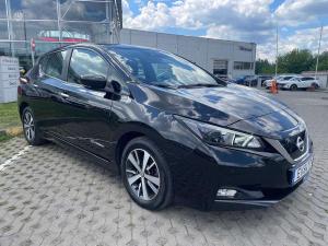 Melns Nissan Leaf 2018 Viļņa, ar dzinēja tilpumu 0.00 L un nobraukumu 160 tūkst. km par 9200 €, foto  vietnē AUTOMOTO.COM.LV