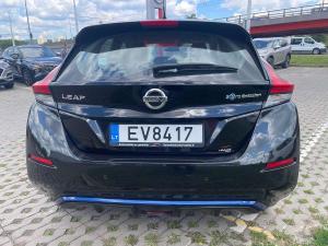 Melns Nissan Leaf 2018 Viļņa, ar dzinēja tilpumu 0.00 L un nobraukumu 160 tūkst. km par 9200 €, foto 7 vietnē AUTOMOTO.COM.LV