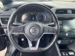 Melns Nissan Leaf 2018 Viļņa, ar dzinēja tilpumu 0.00 L un nobraukumu 160 tūkst. km par 9200 €, foto 12 vietnē AUTOMOTO.COM.LV