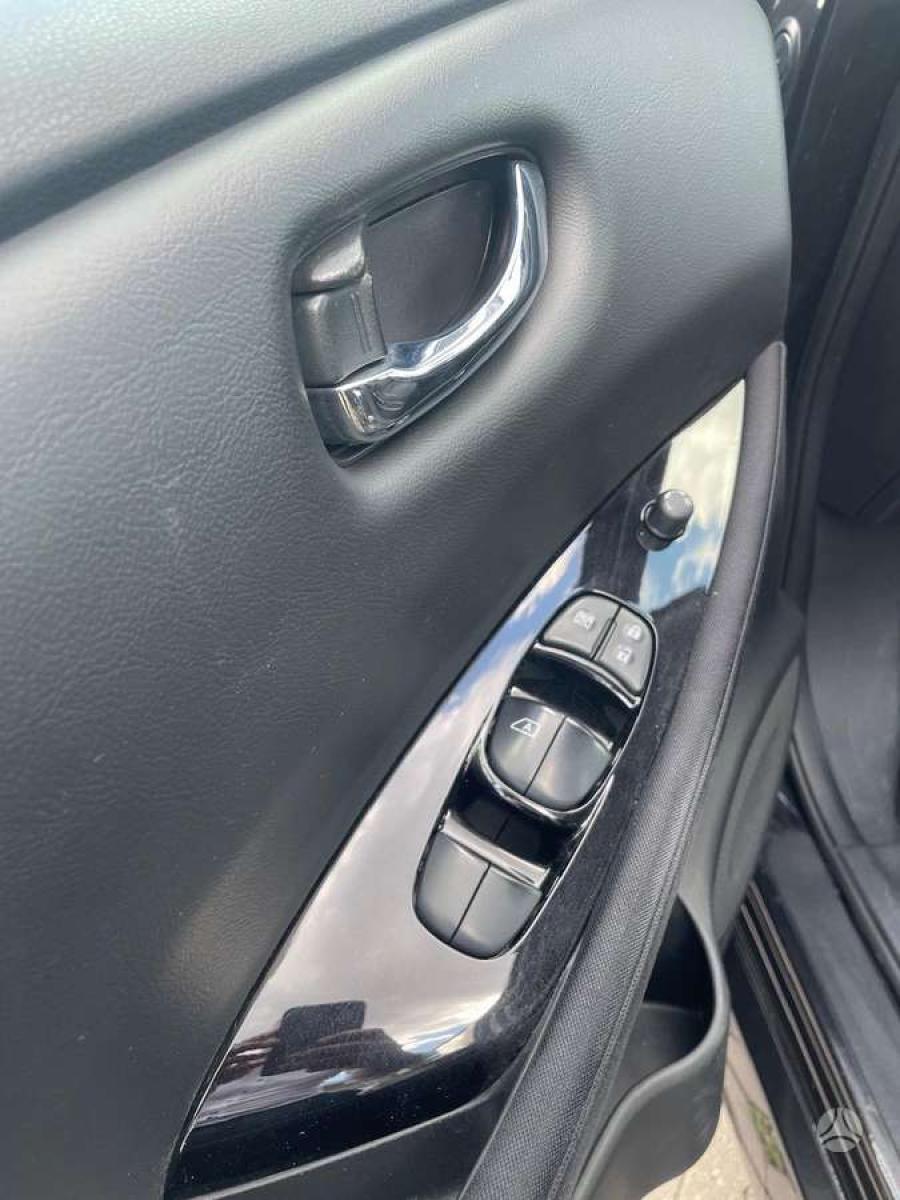 Melns Nissan Leaf 2018 Viļņa, ar dzinēja tilpumu 0.00 L un nobraukumu 160 tūkst. km par 9200 €, foto 14 vietnē AUTOMOTO.COM.LV