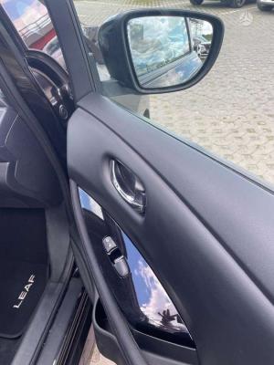Melns Nissan Leaf 2018 Viļņa, ar dzinēja tilpumu 0.00 L un nobraukumu 160 tūkst. km par 9200 €, foto 16 vietnē AUTOMOTO.COM.LV