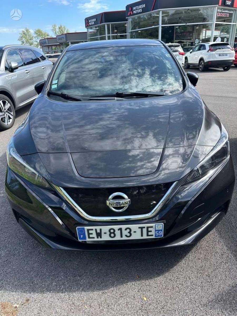 Black Nissan Leaf 2018 in Klaipeda, with an engine capacity of 0.00 L and mileage of 161 thousand km for 9200 €, photo 1 on AUTOMOTO.COM.LV