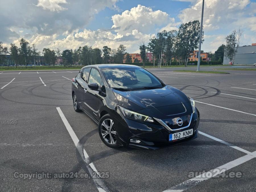 Melns Nissan Leaf 2019 Tallina, ar dzinēja tilpumu 0.00 L un nobraukumu 65 tūkst. km par 14500 €, foto 1 vietnē AUTOMOTO.COM.LV
