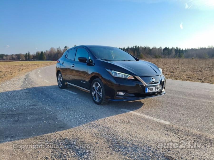 Black Nissan Leaf 2019 in Tallinn, with an engine capacity of 0.00 L and mileage of 112 thousand km for 16490 €, photo 2 on AUTOMOTO.COM.LV